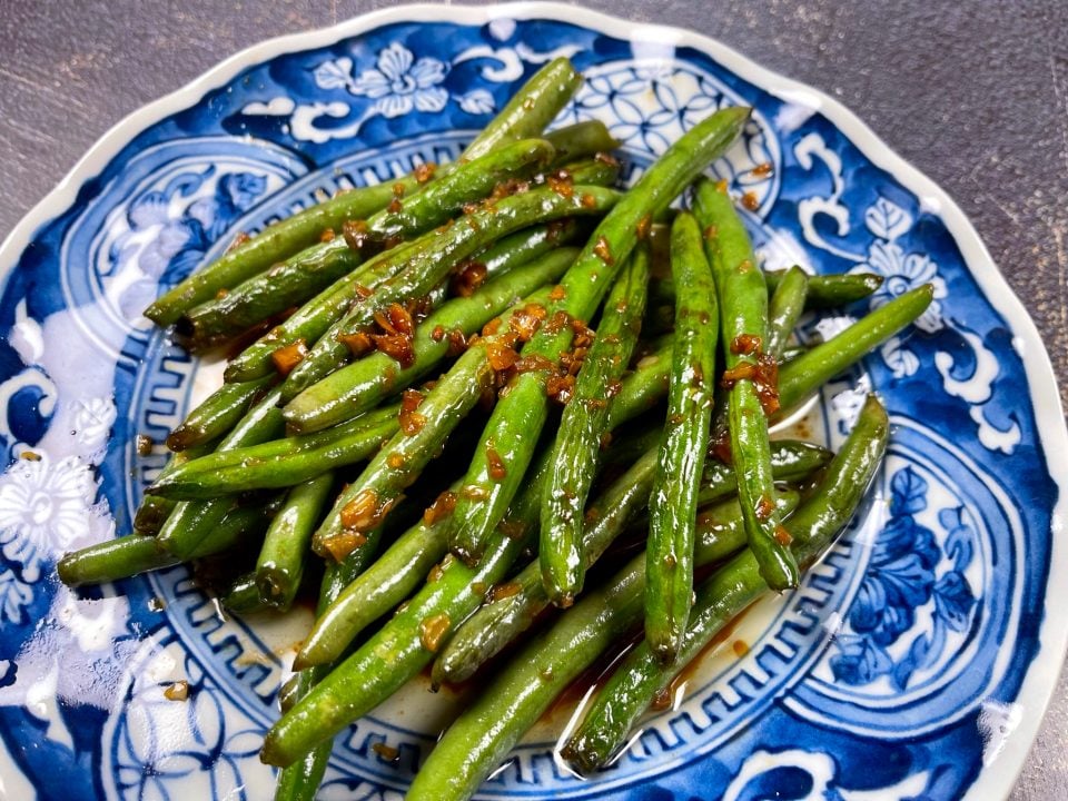 Chinese Green Beans Stir Fry (Easy 10-Minute Recipe) • Oh Snap! Let's Eat!