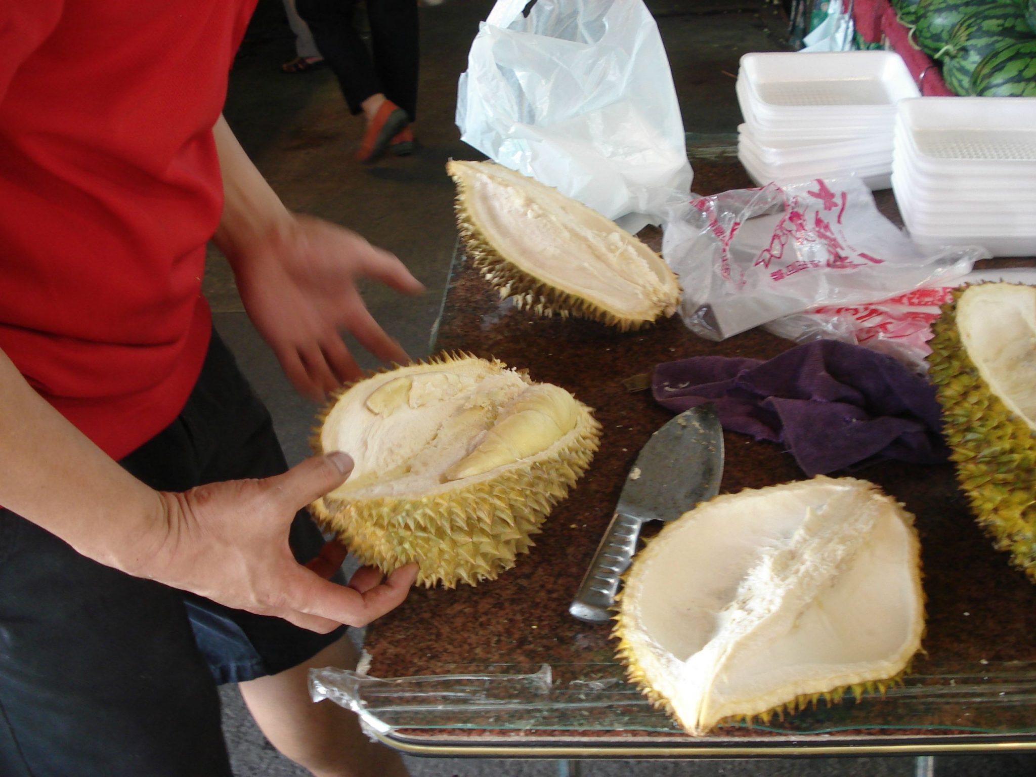 Fruits to Try in Taiwan: Wax Apples, Custard Apples & More
