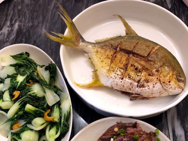 Crispy Pan Fried Pomfret (or Pompano) • Oh Snap! Let's Eat!