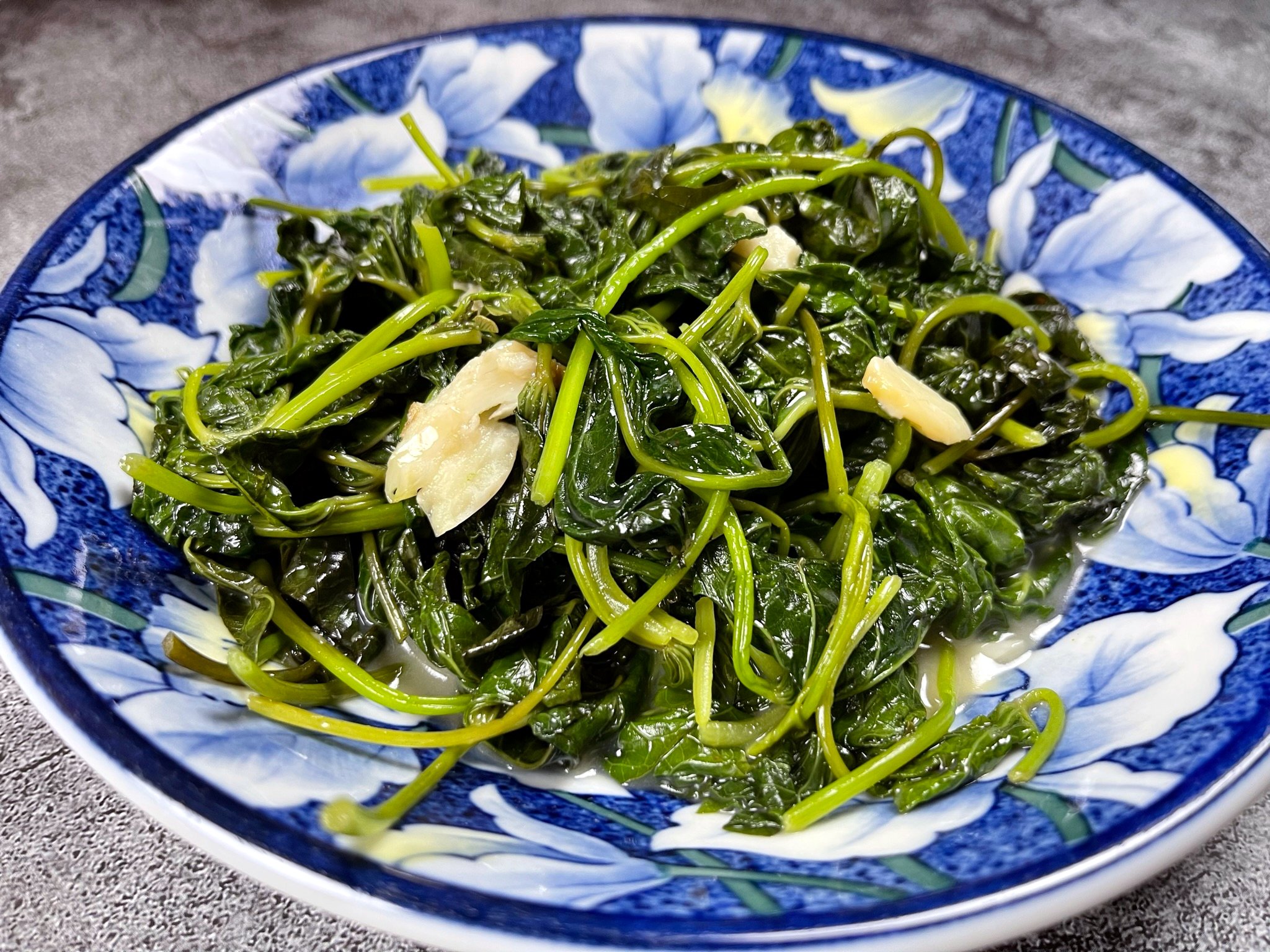 Stir Fry Sweet Potato Leaves Recipe • Oh Snap! Let's Eat!