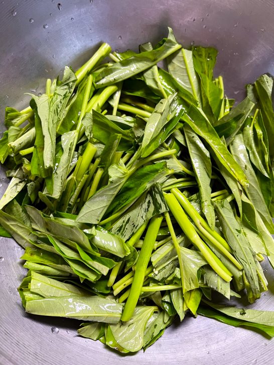 Stir Fry Water Spinach Recipe • Oh Snap! Let's Eat!