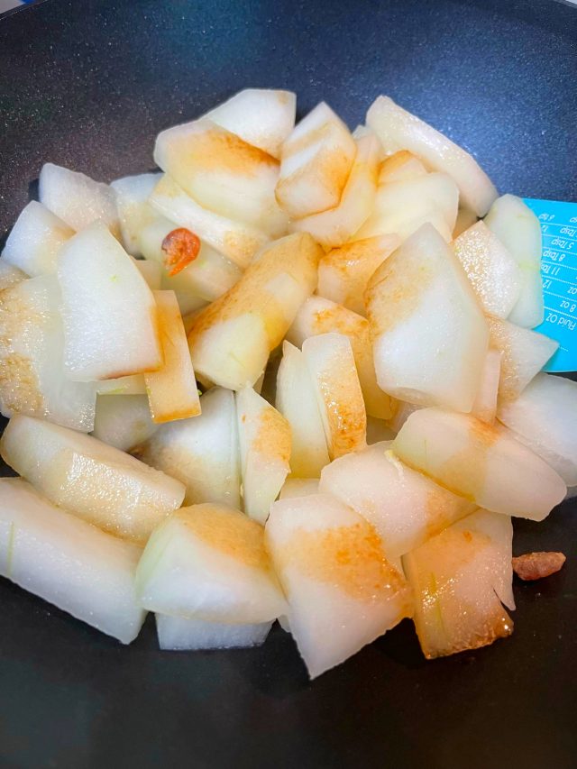 Stir Fry Winter Melon • Oh Snap! Let's Eat!
