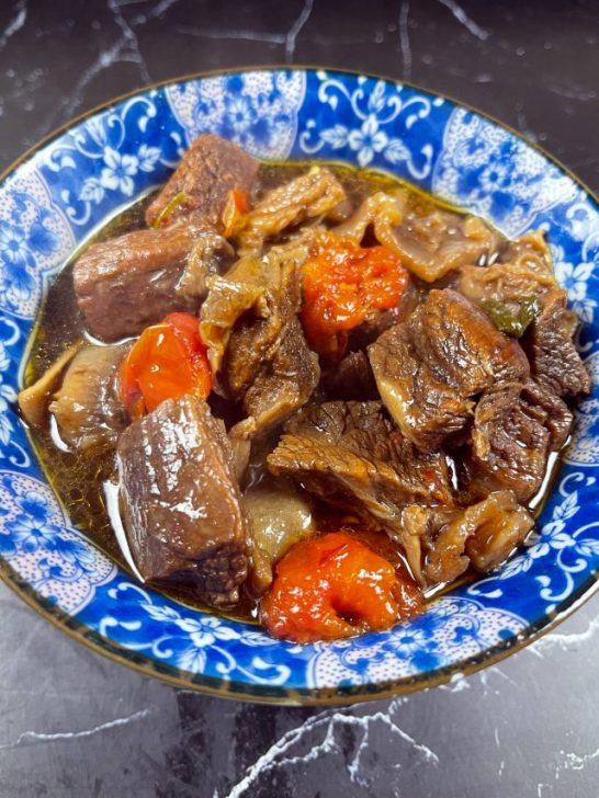 Red Braised Beef (Hong Shao Niu Rou) • Oh Snap! Let's Eat!