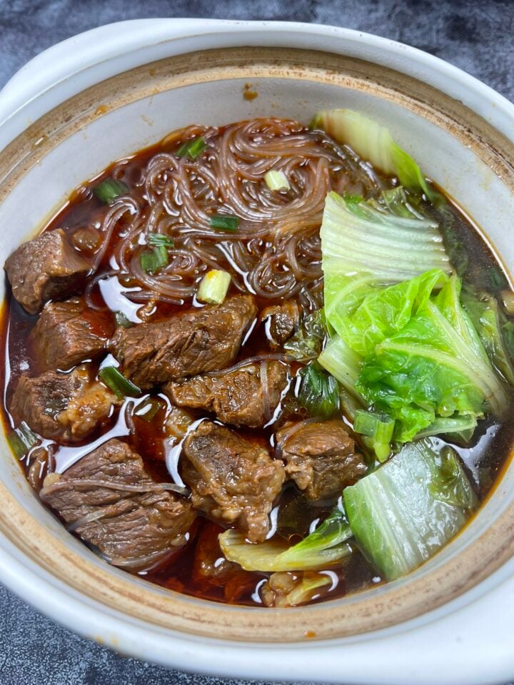 Chinese Braised Beef Stew with Glass Noodles (紅燒牛肉粉絲煲) • Oh Snap! Let's ...