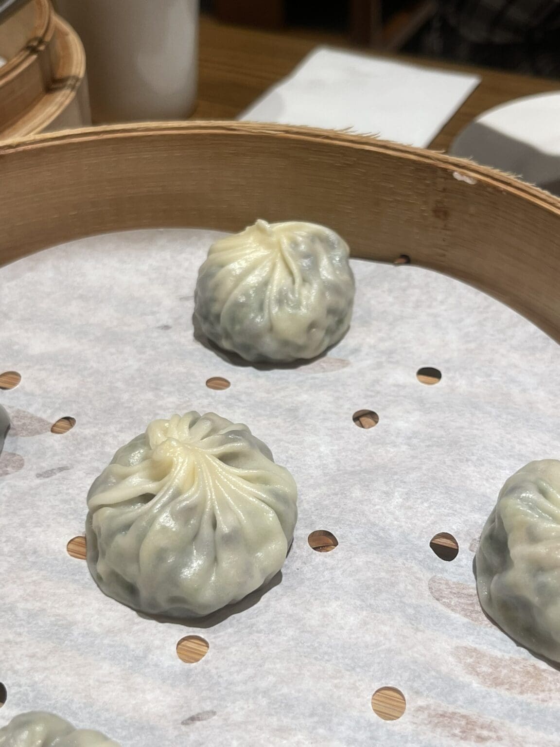 Din Tai Fung Kaohsiung - Juicy Dumplings, Wontons & More • Oh Snap! Let ...