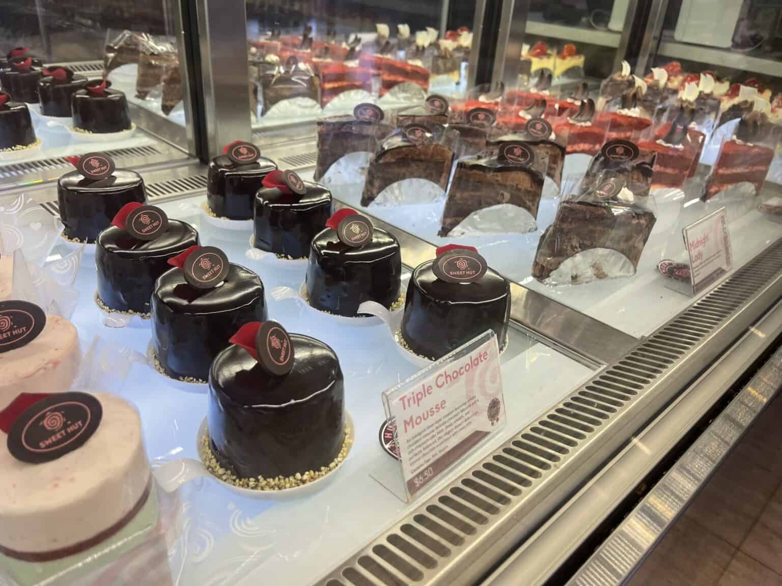 Sweet Hut: A Go-To Asian Bakery & Dessert Café for Drinks, Pastries ...