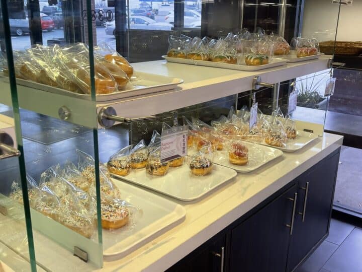 Sweet Hut: A Go-To Asian Bakery & Dessert Café for Drinks, Pastries ...