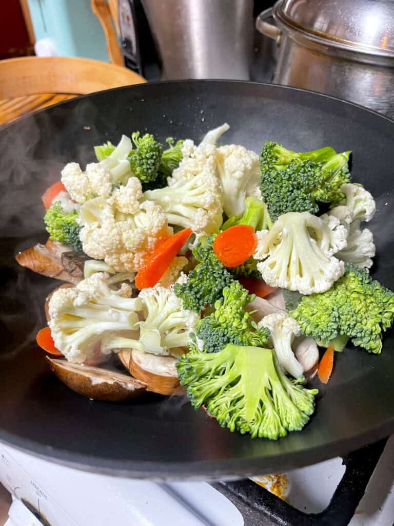 Stir Fry Vegetables (Easy Chinese Vegetable Stir Fry) • Oh Snap! Let's Eat!