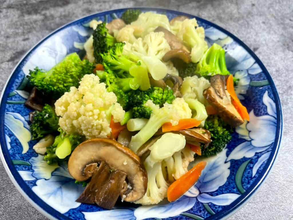 Stir Fry Vegetables (Easy Chinese Vegetable Stir Fry) • Oh Snap! Let's Eat!